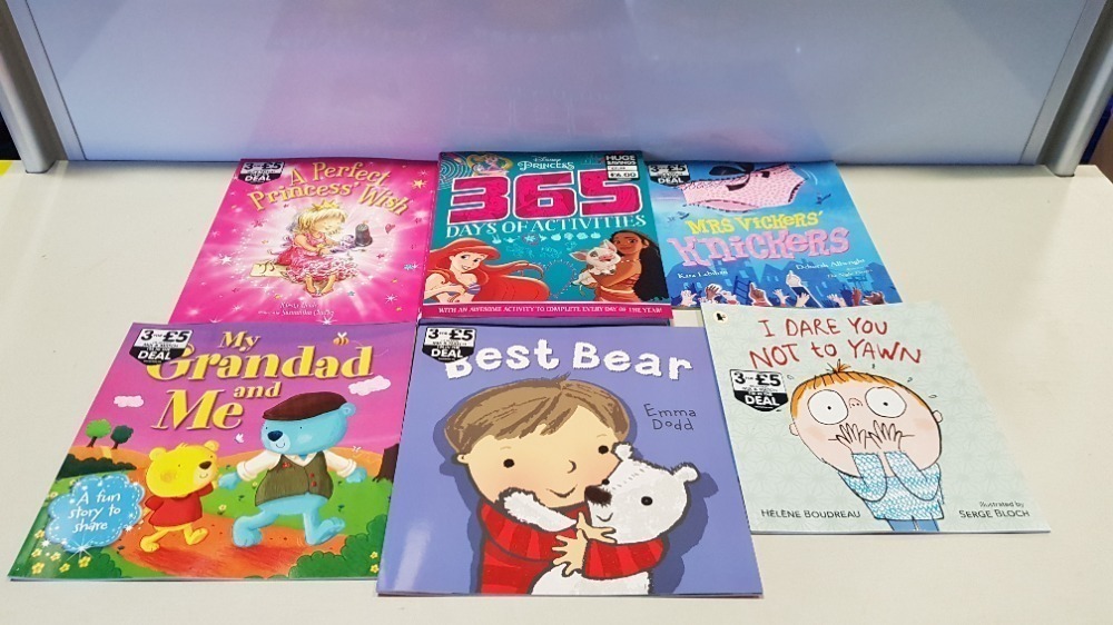 APPROX 200 PIECE ASSORTED BOOK LOT CONTAINING DISNEY PRINCESS 365 DAYS ...